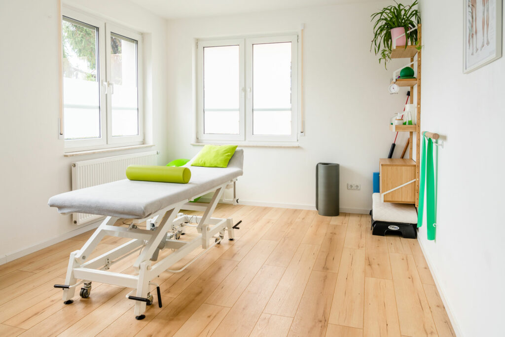 Home - REFIT Praxis für Physiotherapie und Medizinische Fitness Bischofsheim | Physio, Fitness ...