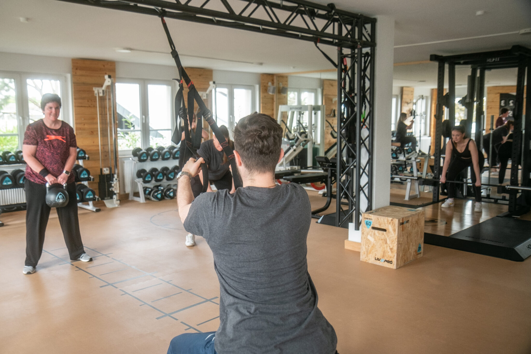 Kursangebot - REFIT Praxis für Physiotherapie und Medizinische Fitness Bischofsheim | Physio ...